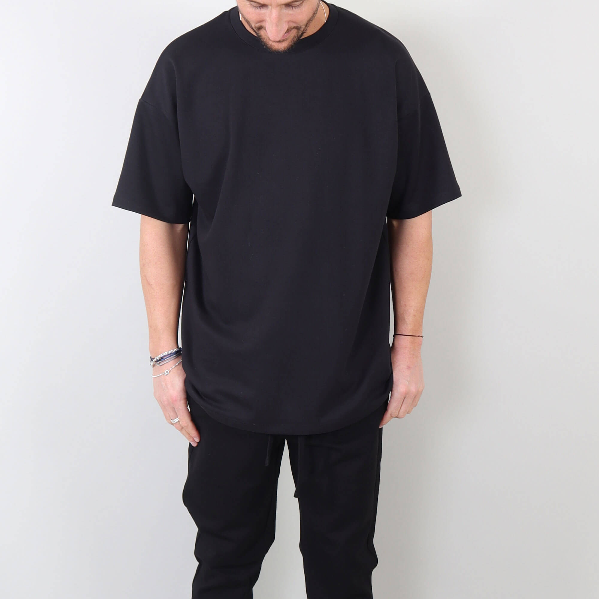 Essential drop tee black – PRJCT AMS